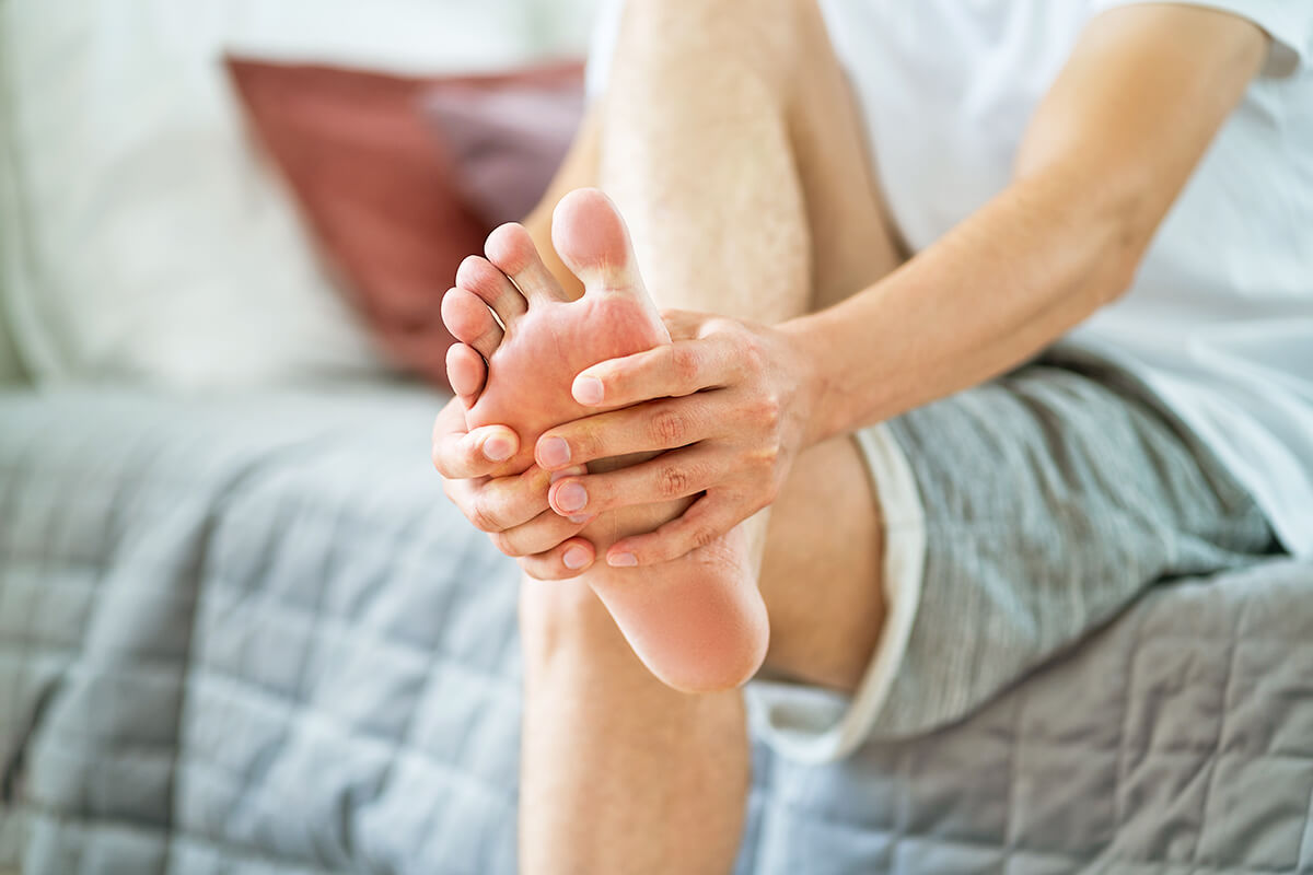 I Have Plantar Fasciitis. Here's How I Manage My Foot Health - Better ...